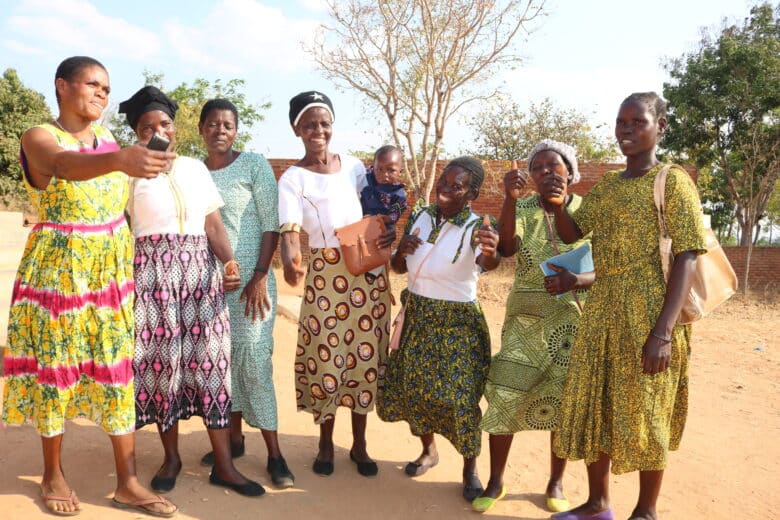The Culture of Malawi: Chitenje Cloth and Traditional Dress - Orant ...